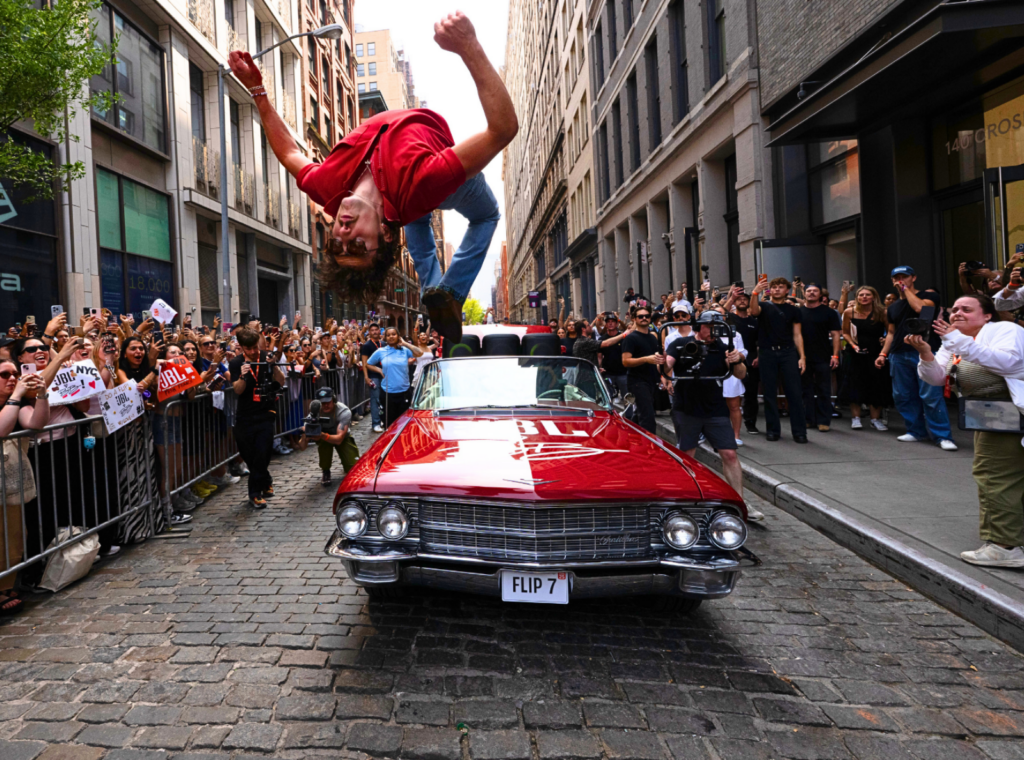 Benson Boone | JBL | NYC SURPIRSE STUNT